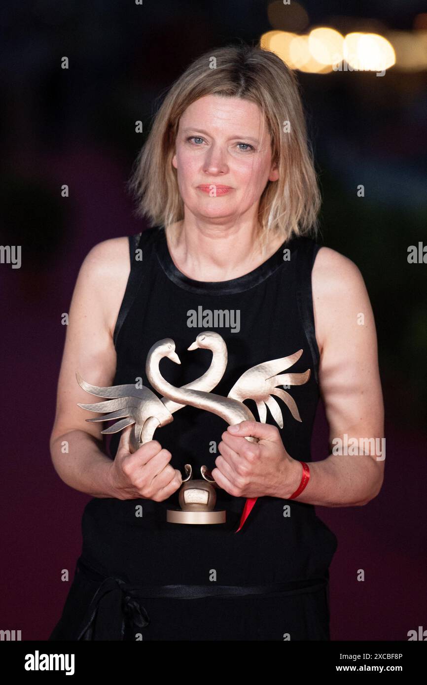 Jennifer Devoldere awarded with the Public prize attending the Winners ...