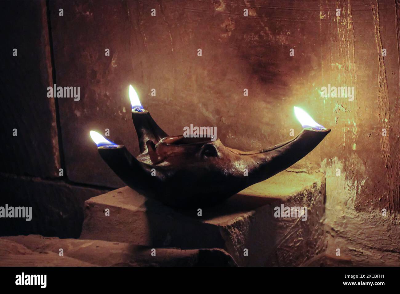 roman oil lamp Stock Photo - Alamy