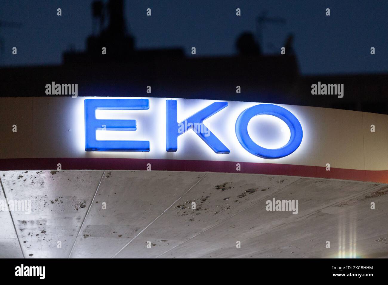 Gas station chain hi-res stock photography and images - Alamy