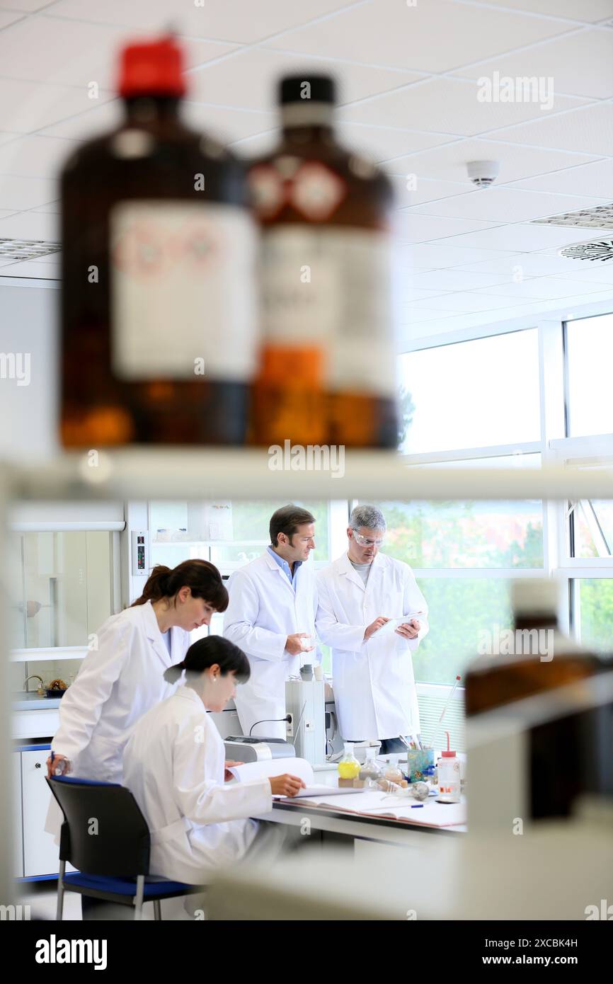 Shinthesis Lab, Research Laboratory, R&D+i, Design and synthesis of new ...