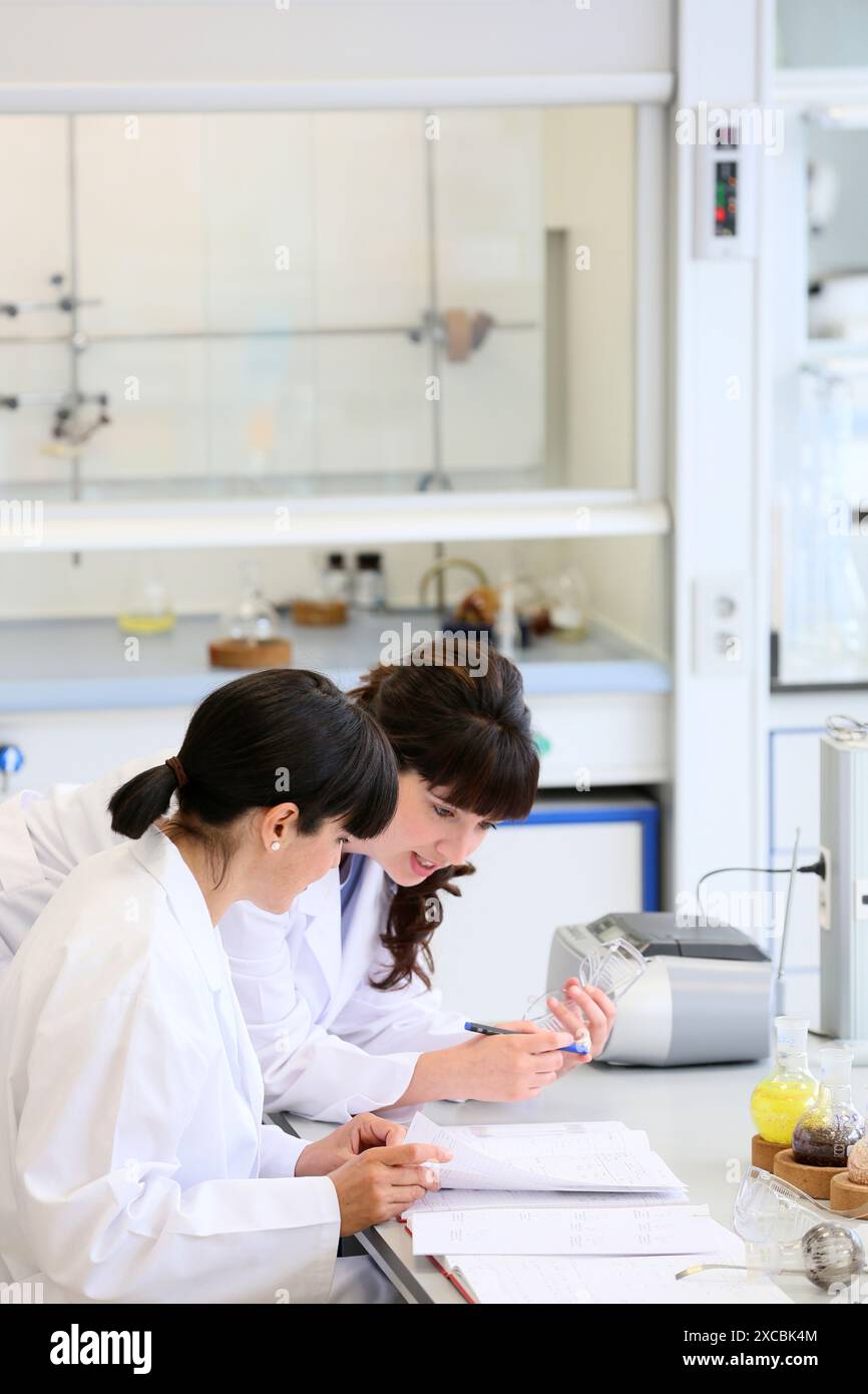 Shinthesis Lab, Research Laboratory, R&D+i, Design and synthesis of new ...