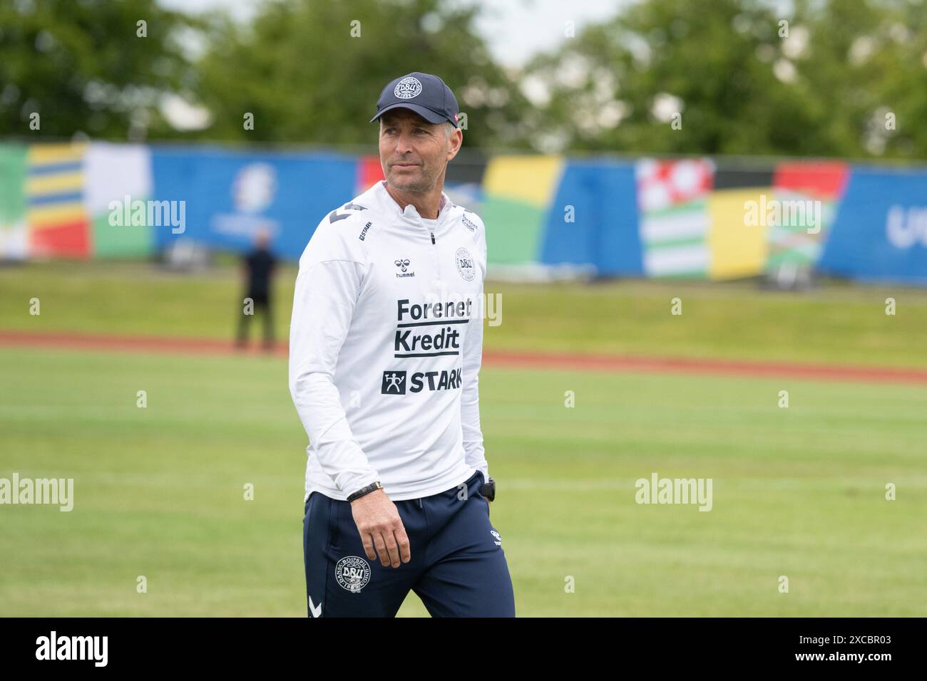 Kasper Hjulmand (Daenemark, Cheftrainer) Oeffentliches Training ...