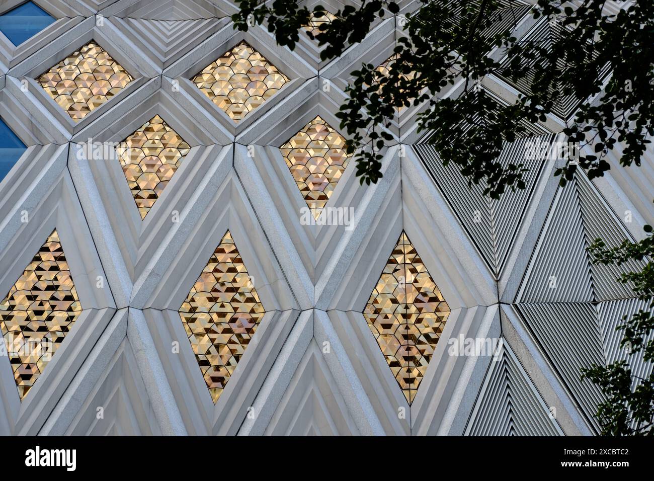 Diamond shaped windows hi-res stock photography and images - Alamy