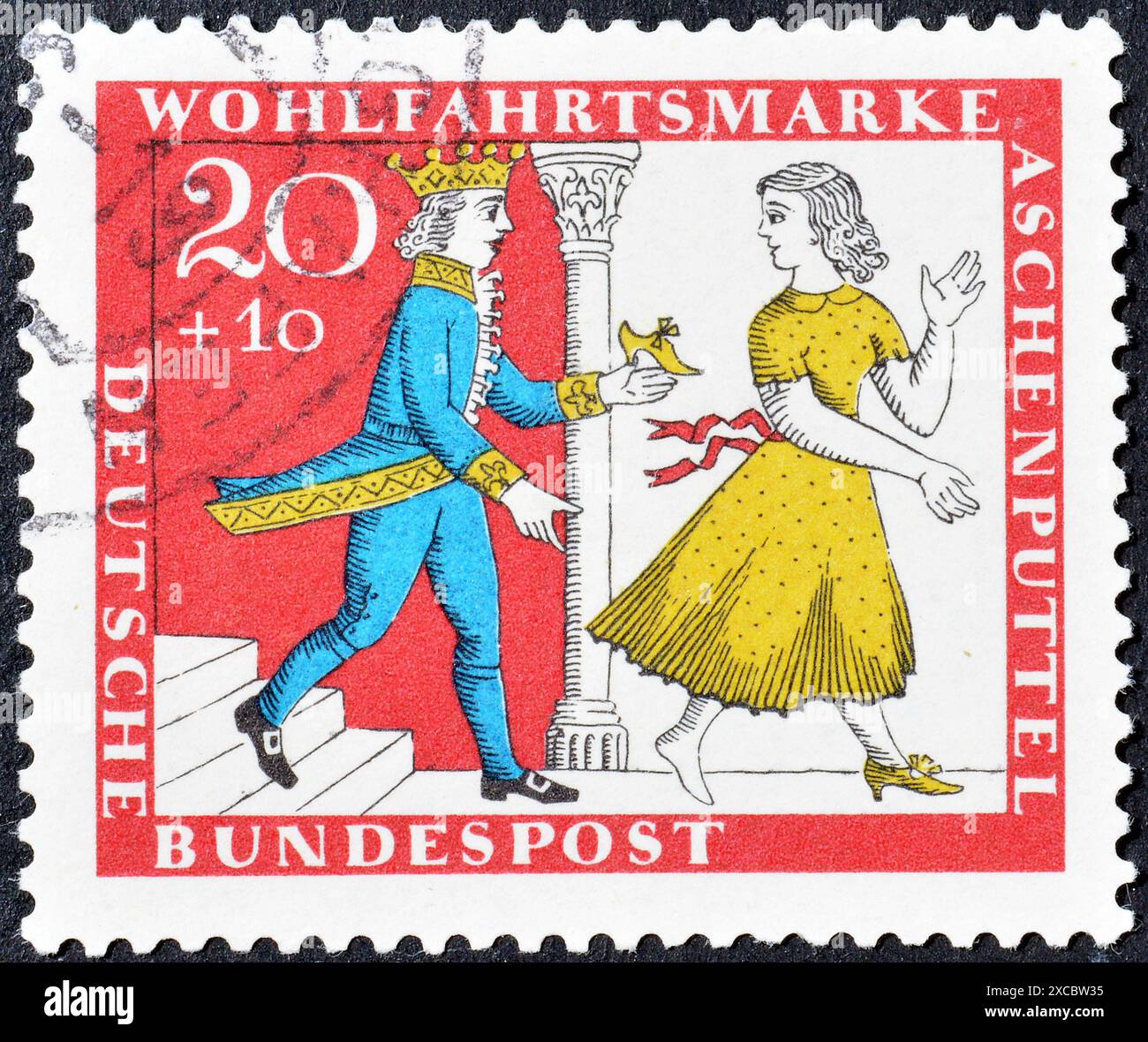 Grimm and cinderella hi-res stock photography and images - Alamy