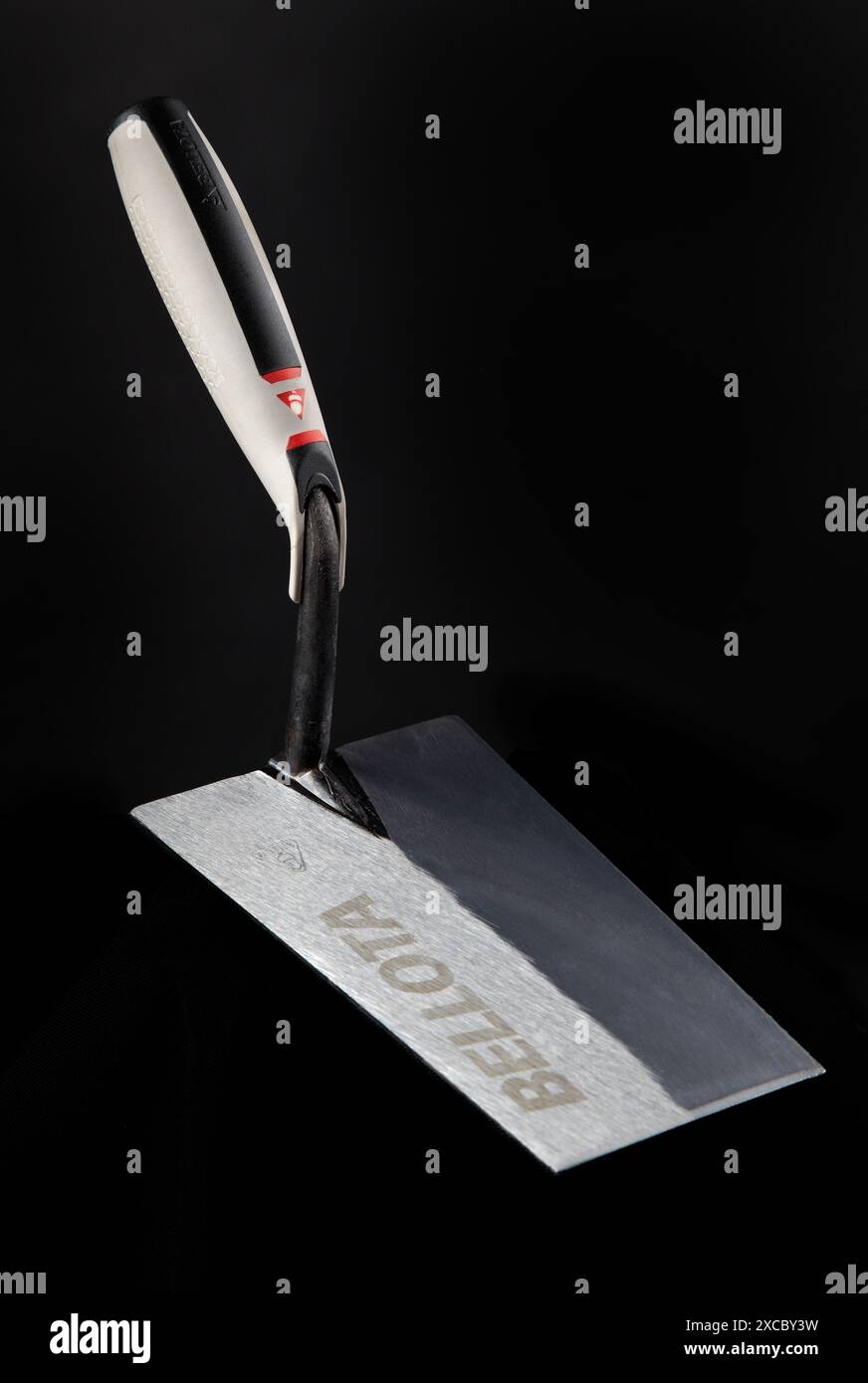 Trowel, Building hand tool Stock Photo - Alamy