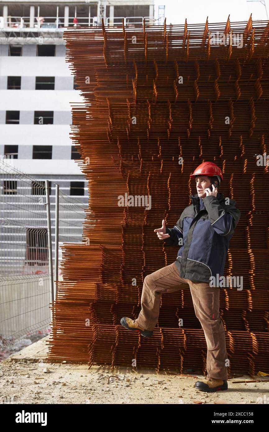 Architect, corrugated iron for formwork, housing construction Stock ...