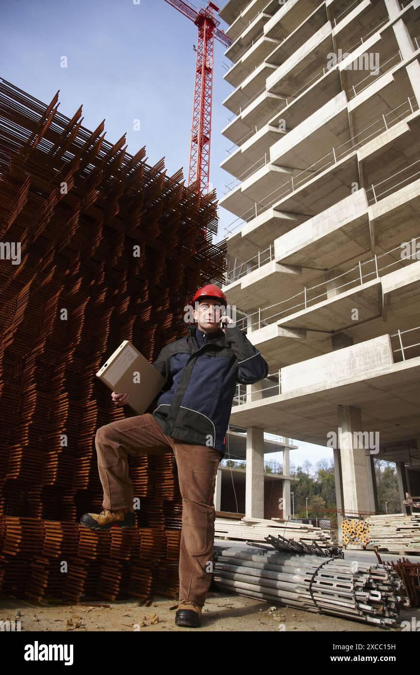 Architect, corrugated iron for formwork, housing construction Stock ...