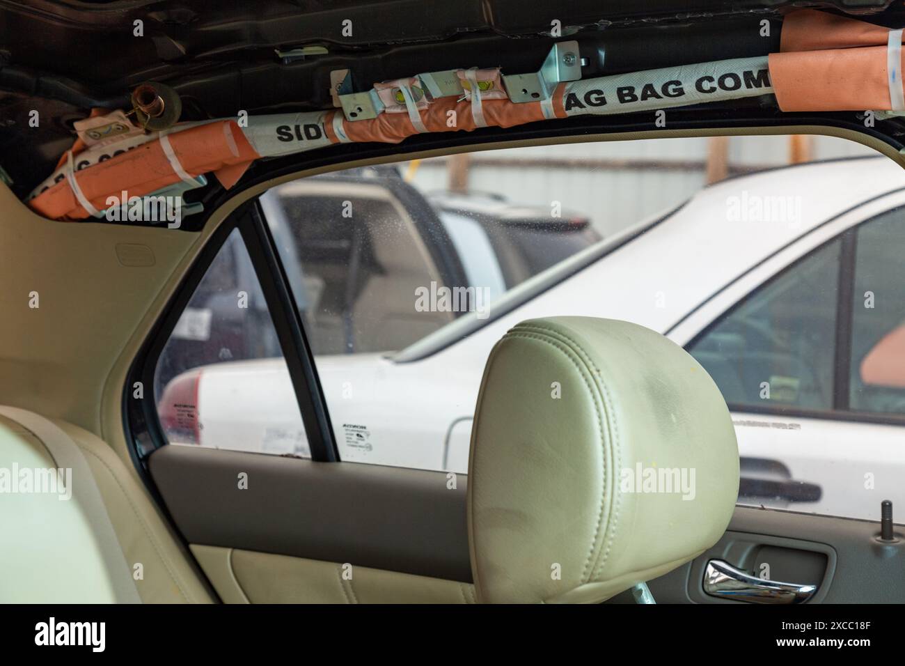 An exposed side curtain airbag in a Honda automobile Stock Photo - Alamy