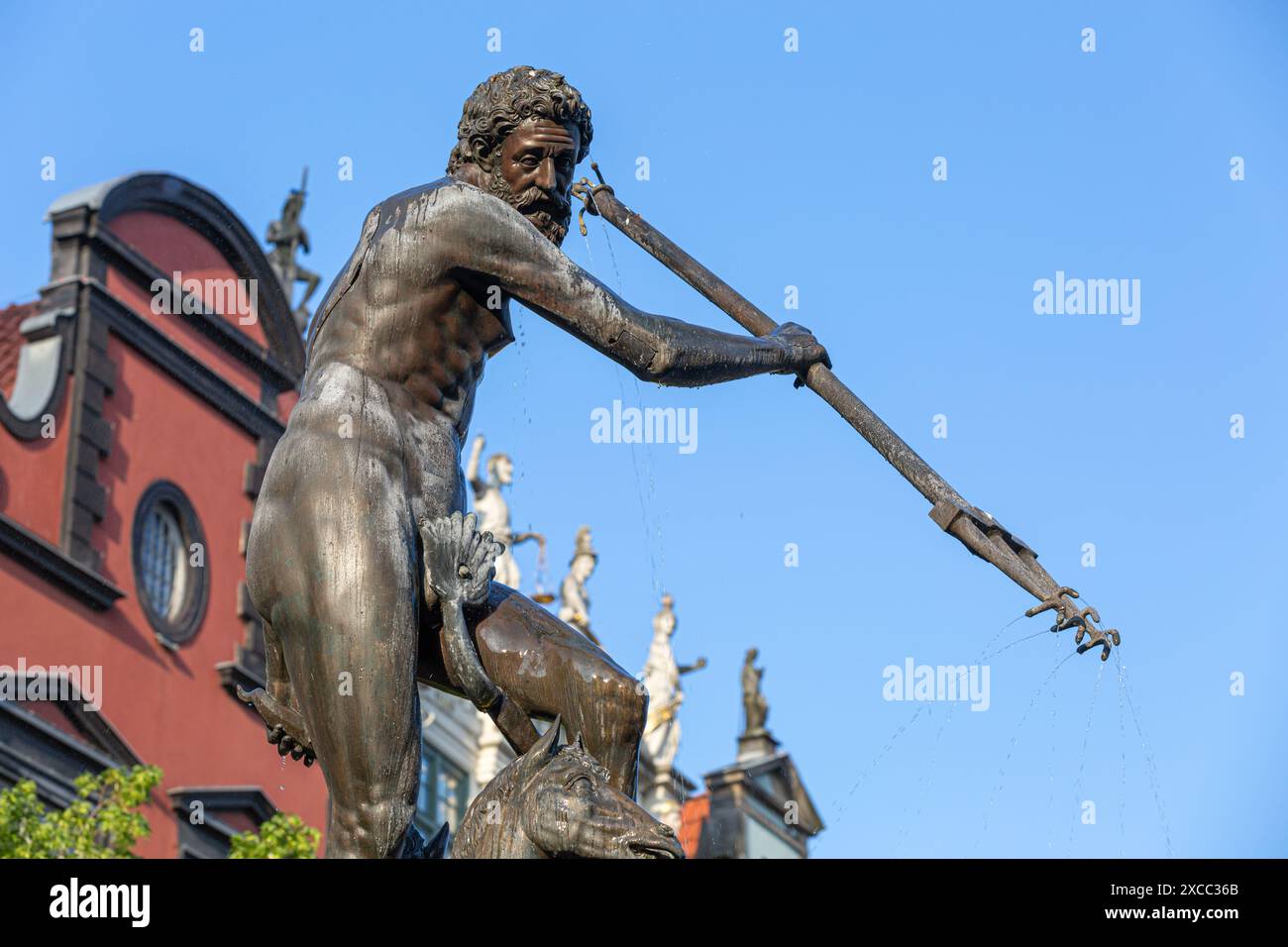 Neptune monument hi-res stock photography and images - Alamy