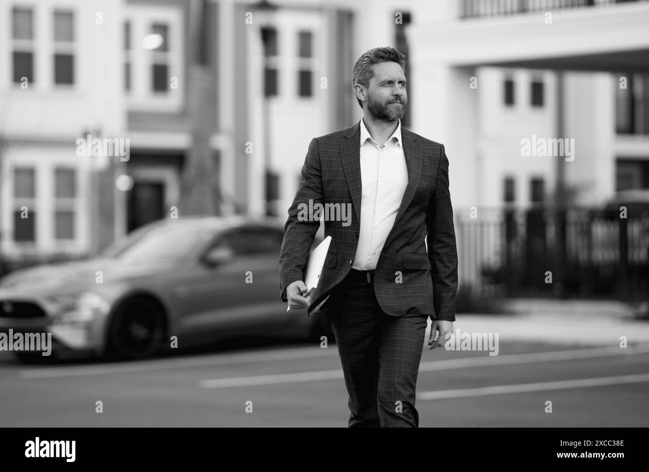 Business man portrait, confident CEO. Outdoor portrait of elegant ceo ...