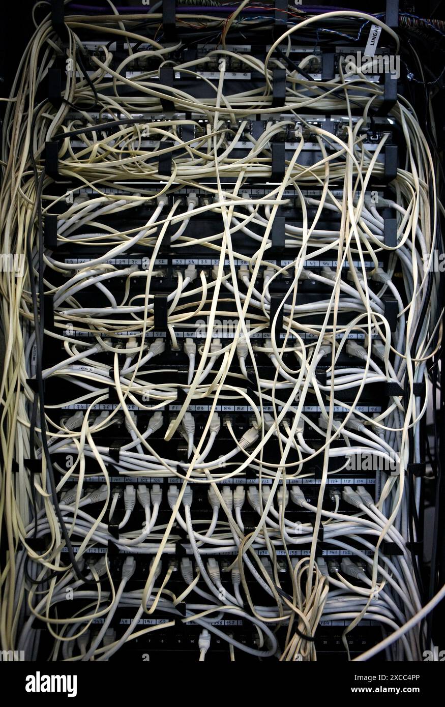Networking in science hi-res stock photography and images - Alamy