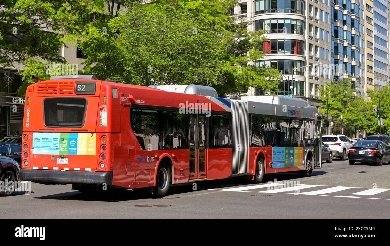 Electric articulated bus hi-res stock photography and images - Alamy