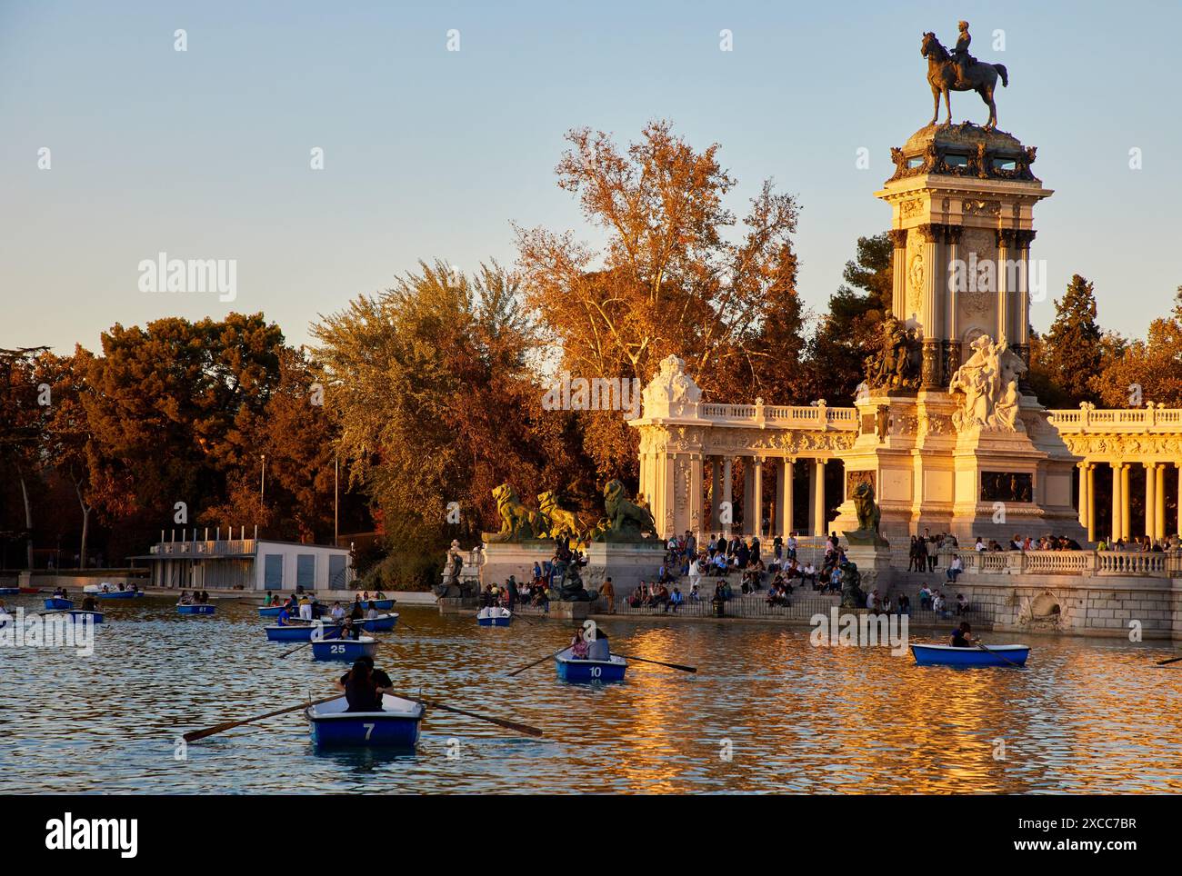 Monumento a Alfonso XII, Estanque Grande del retiro, Parque del Retiro ...