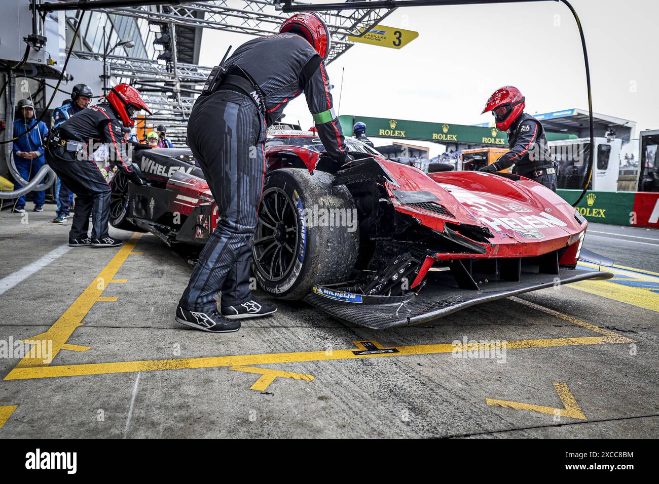 Le Mans, France. 16th June 2024. pitlane, pitstop, arret aux stands reparation 311 DERANI Luis ...