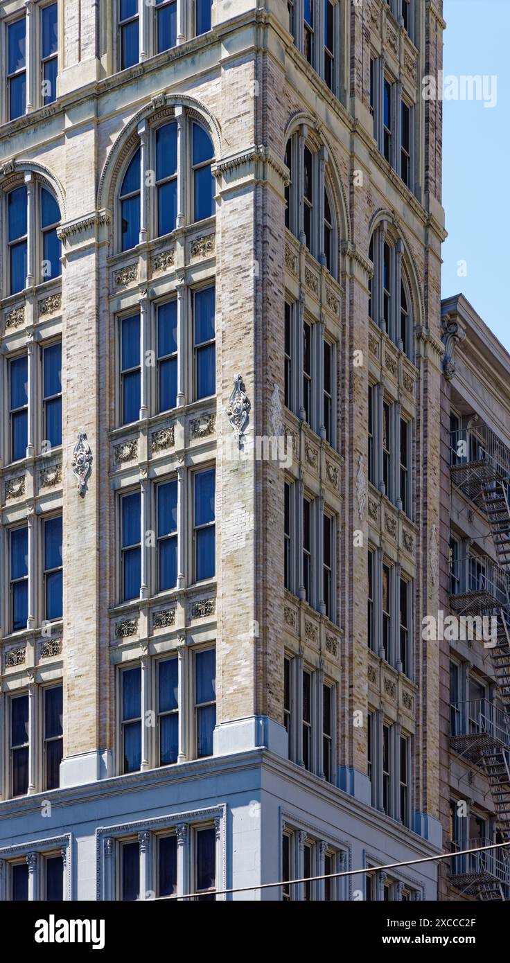 NYC Chinatown: 276 Canal Street, aka 416 Broadway, is a landmark ...