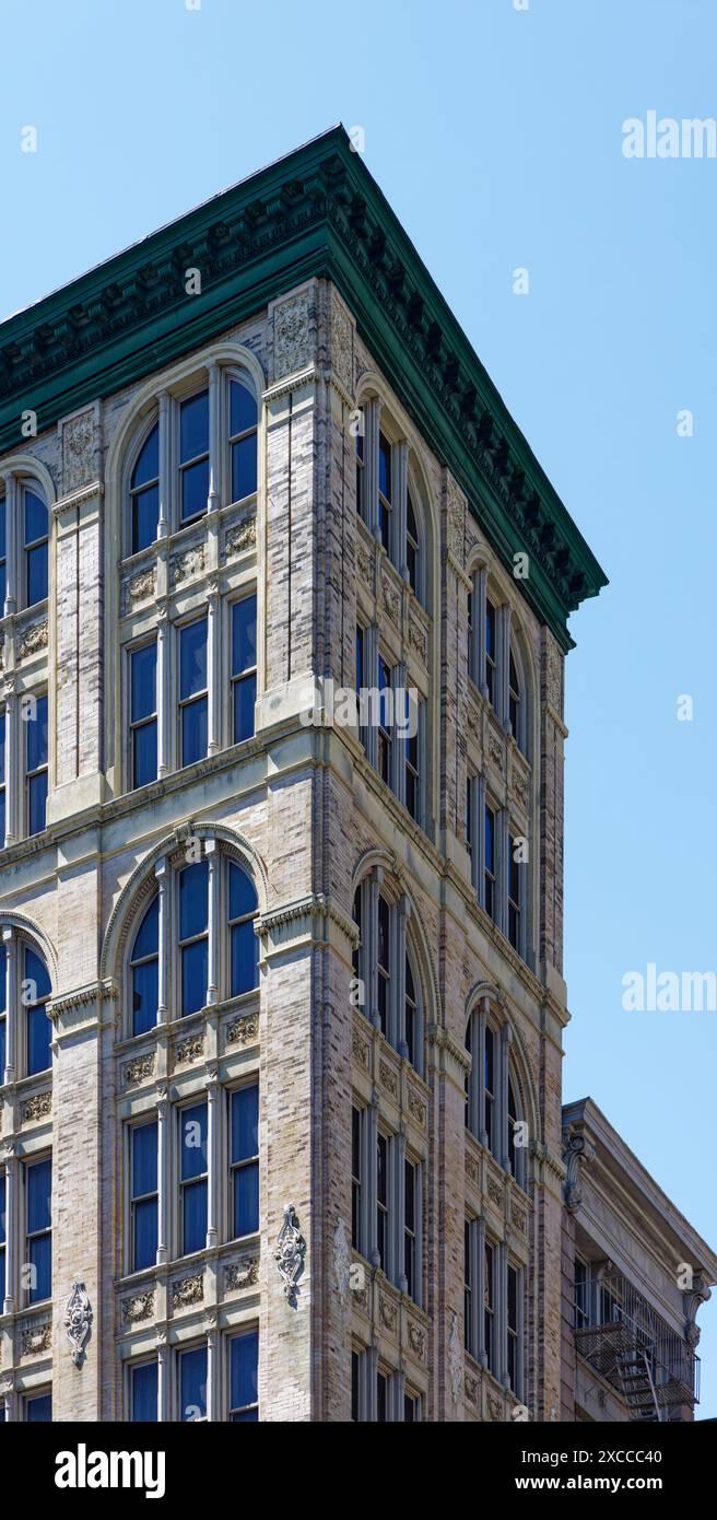 NYC Chinatown: 276 Canal Street, aka 416 Broadway, is a landmark ...