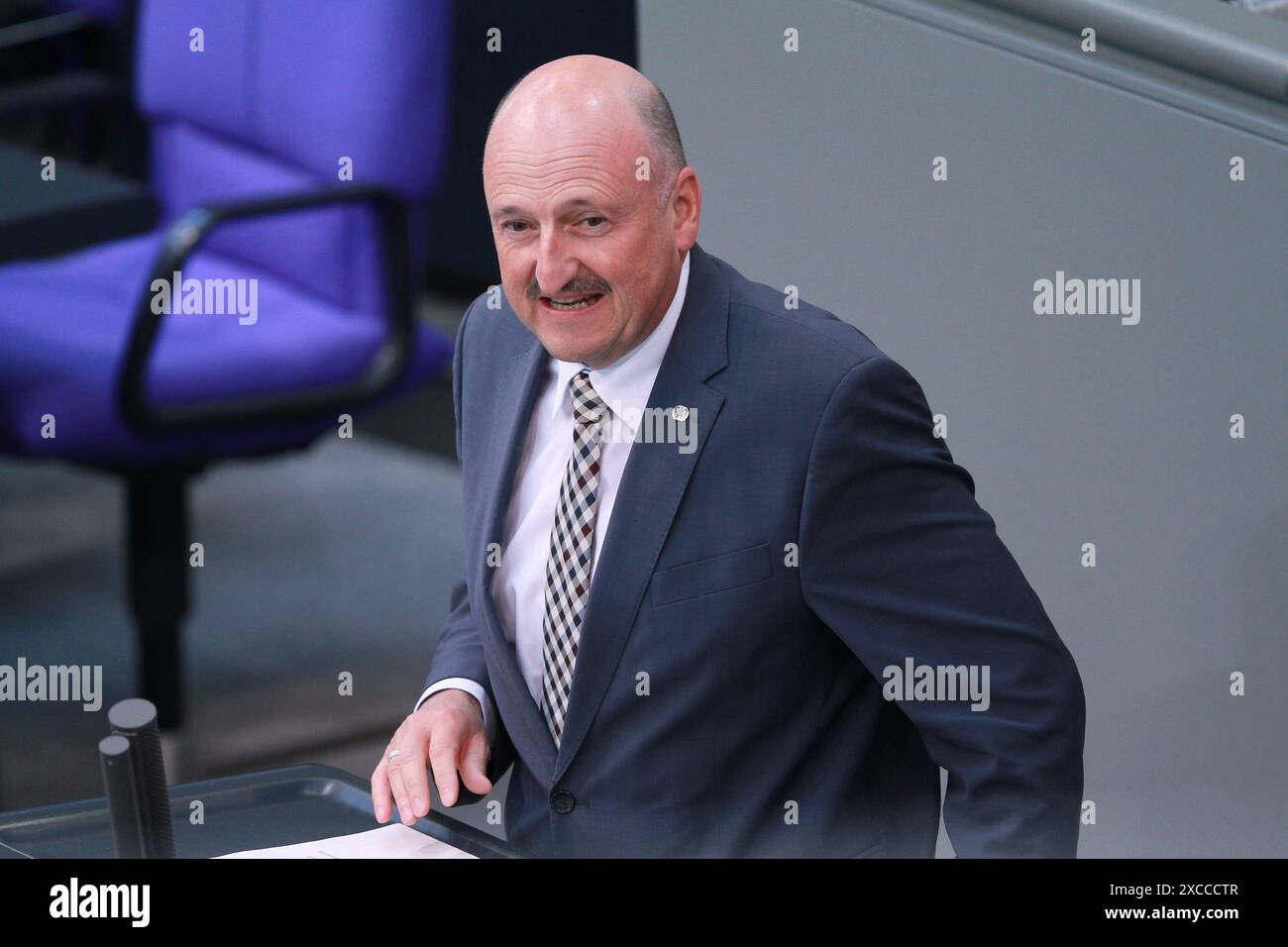 Berlin, Deutschland, 13.06.2024: Deutscher Bundestag: 175 ...