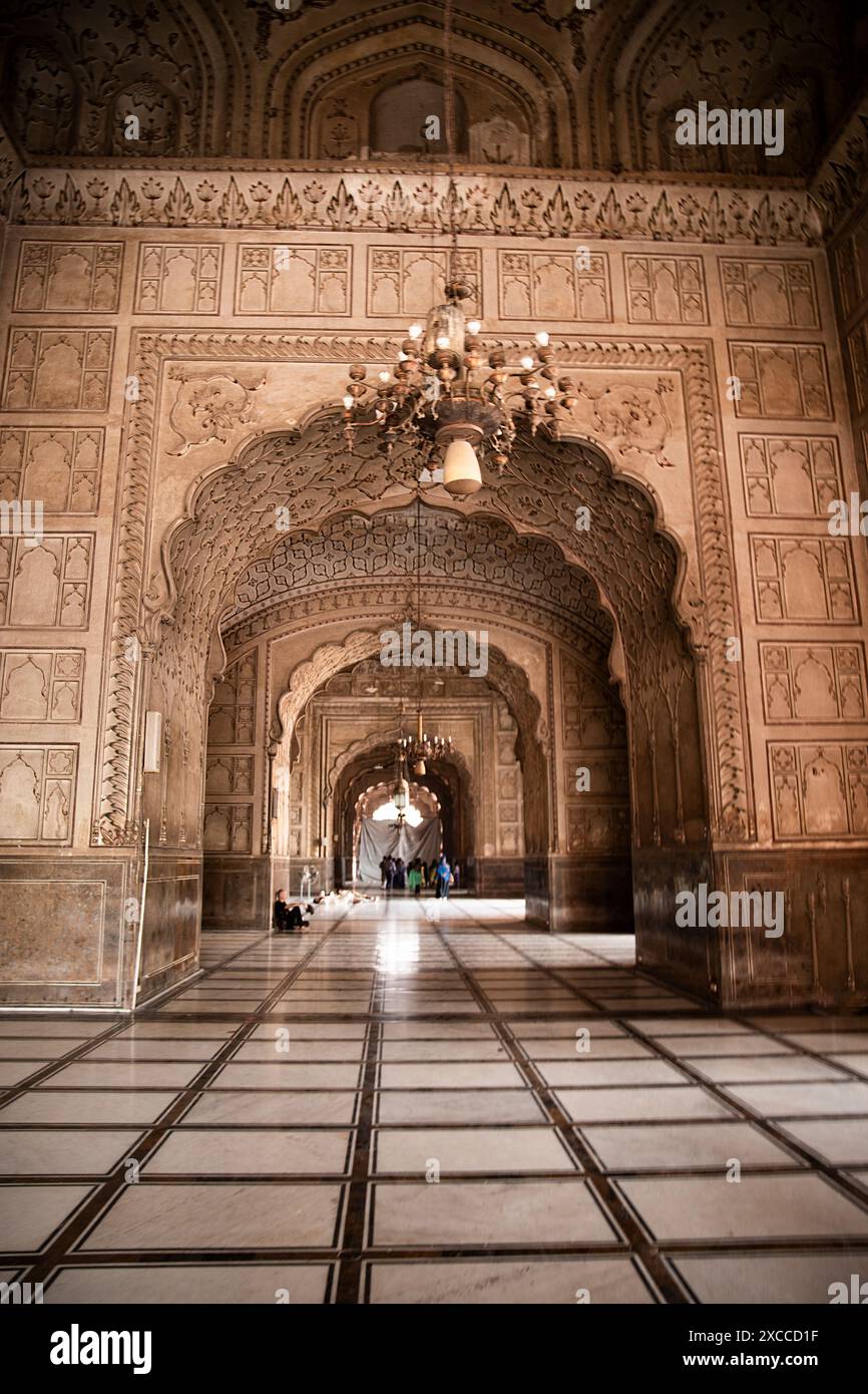 Badshahi mosque inside in Lahore, Punjab, Pakistan Stock Photo - Alamy