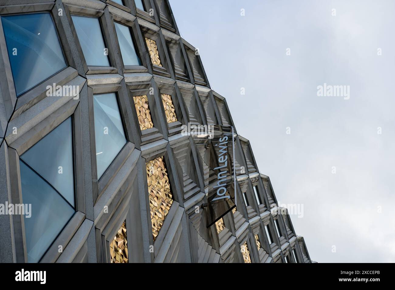 Diamond shaped windows hi-res stock photography and images - Alamy