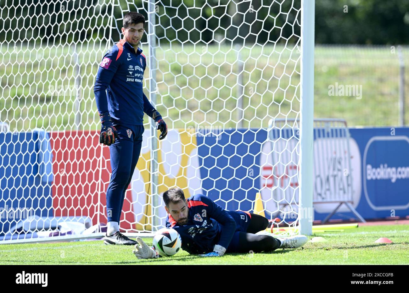 Neuruppin, Germany. 16th June, 2024. Croatia Goalkeepers Nediljko ...