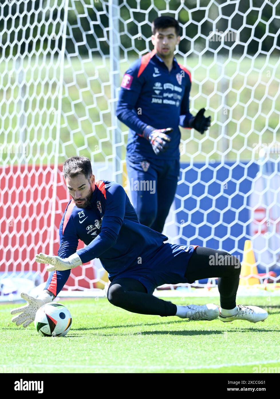 Croatia Goalkeepers Nediljko Labrovic and Ivica Ivusic are pictured ...