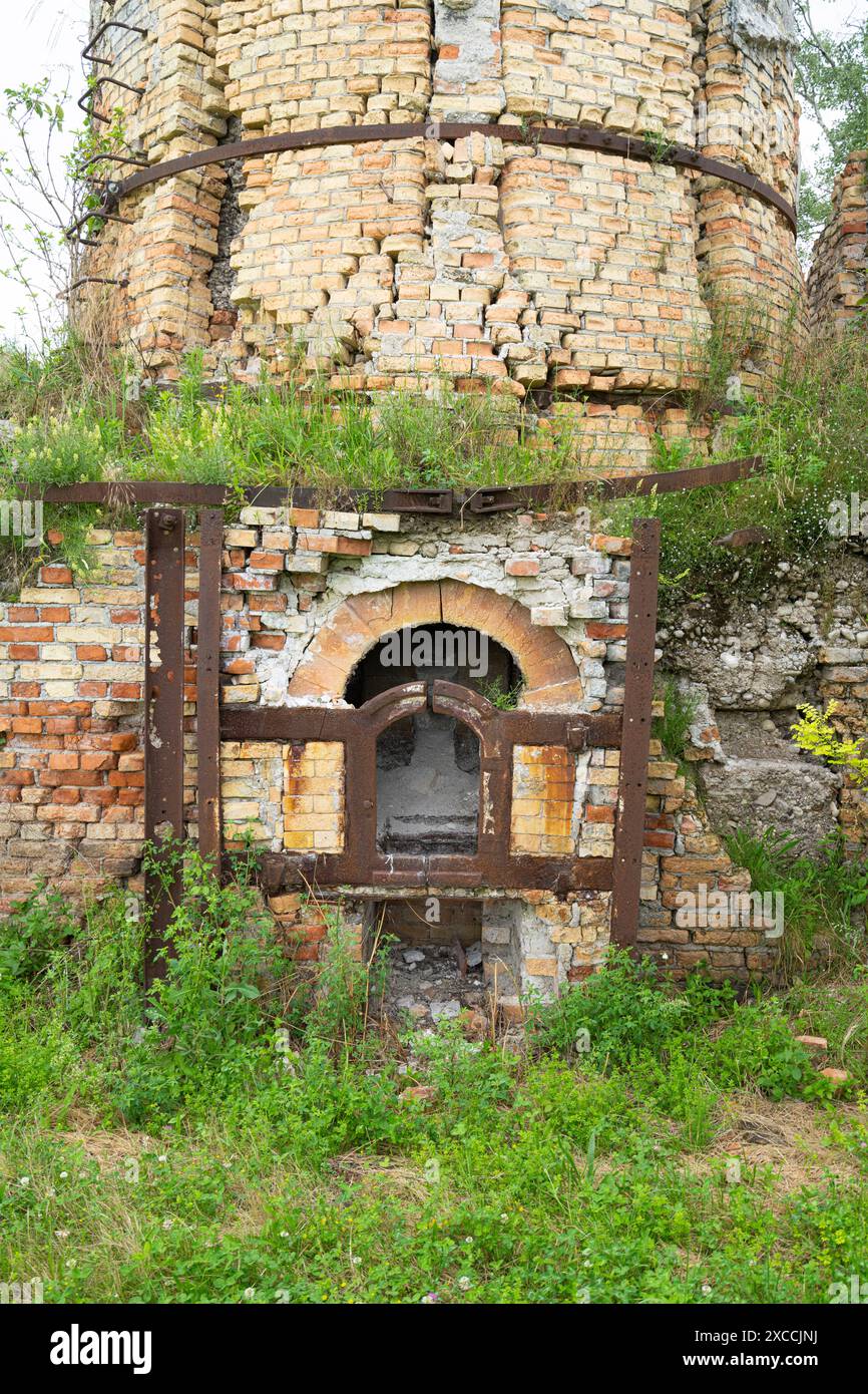 Chimney old abandoned industrial hi-res stock photography and images ...