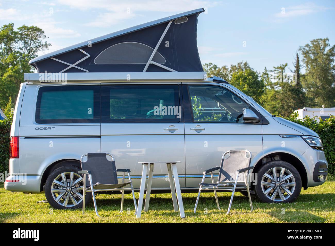 the new VW Camper Bulli California Ocean. This modern, versatile camper ...