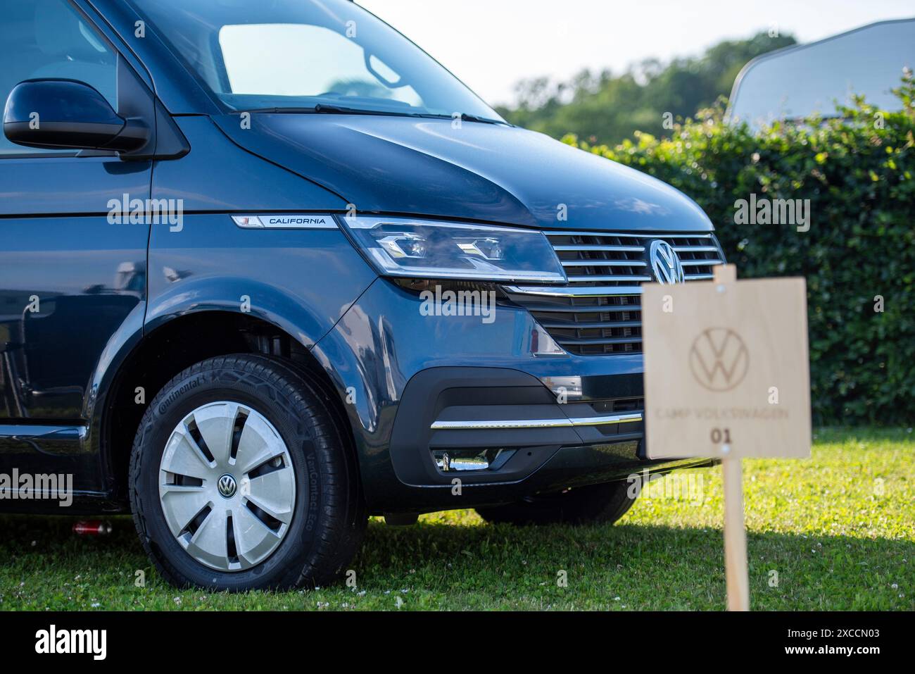 the new VW Camper Bulli California Ocean. This modern, versatile camper ...