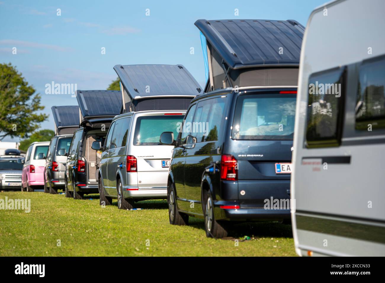 the new VW Camper Bulli California Ocean. This modern, versatile camper ...