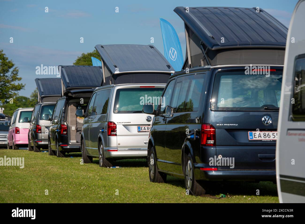 the new VW Camper Bulli California Ocean. This modern, versatile camper ...