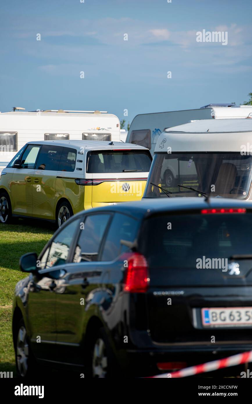 the new VW Camper Bulli California Ocean. This modern, versatile camper ...