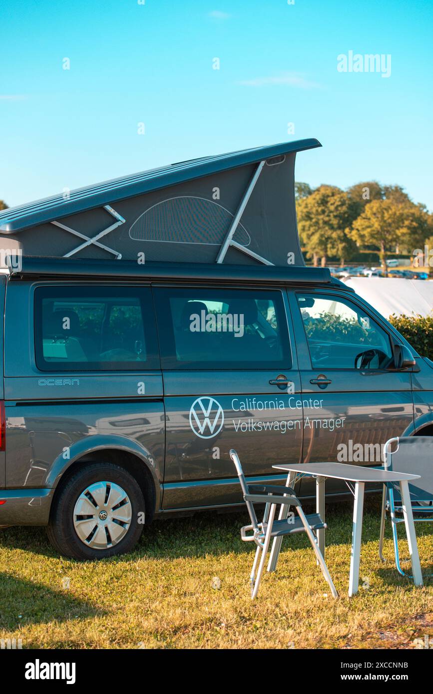 the new VW Camper Bulli California Ocean. This modern, versatile camper ...