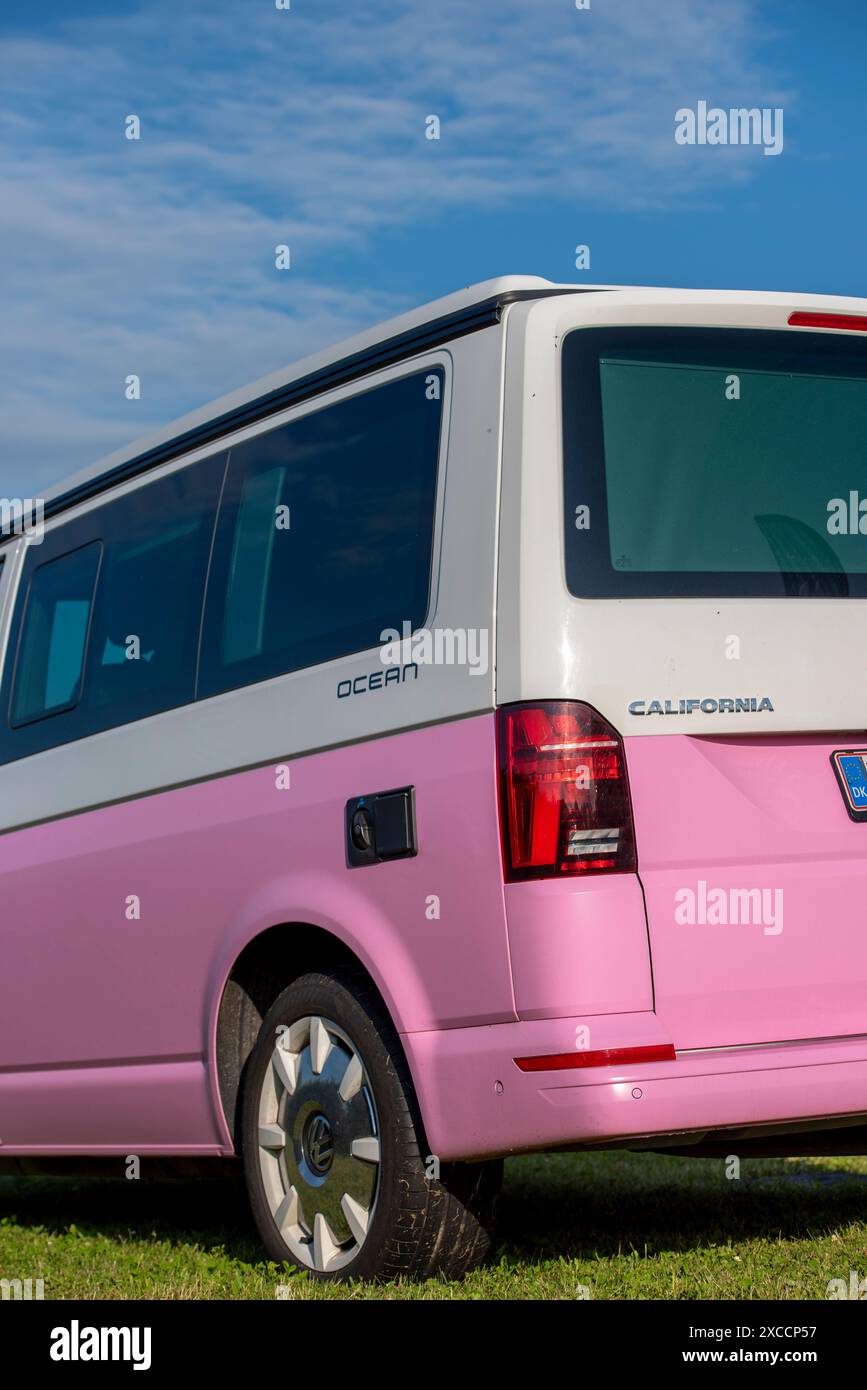 the new VW Camper Bulli California Ocean. This modern, versatile camper ... the new VW Camper Bulli California Ocean. This modern, versatile camper ...