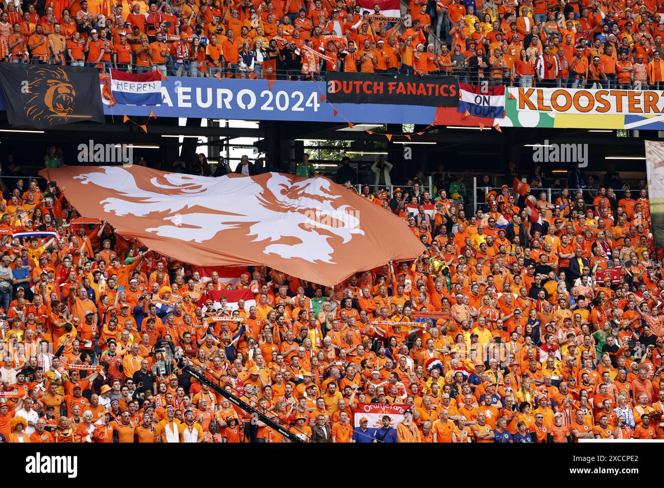 HAMBURG - The Orange Legion during the UEFA EURO 2024 group D match ...