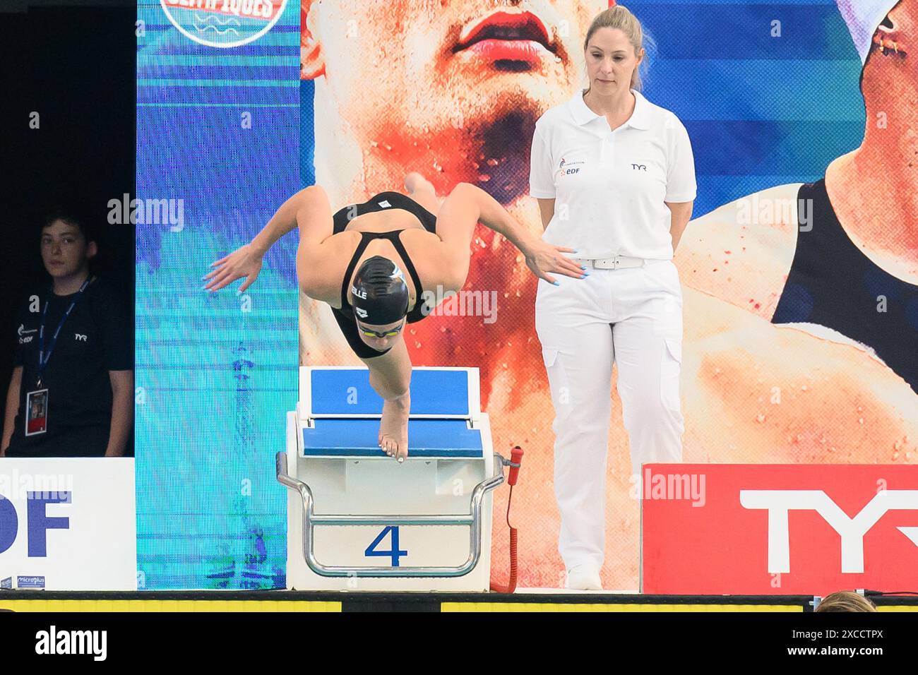 Florine Gaspard competes during the Swimming French National ...
