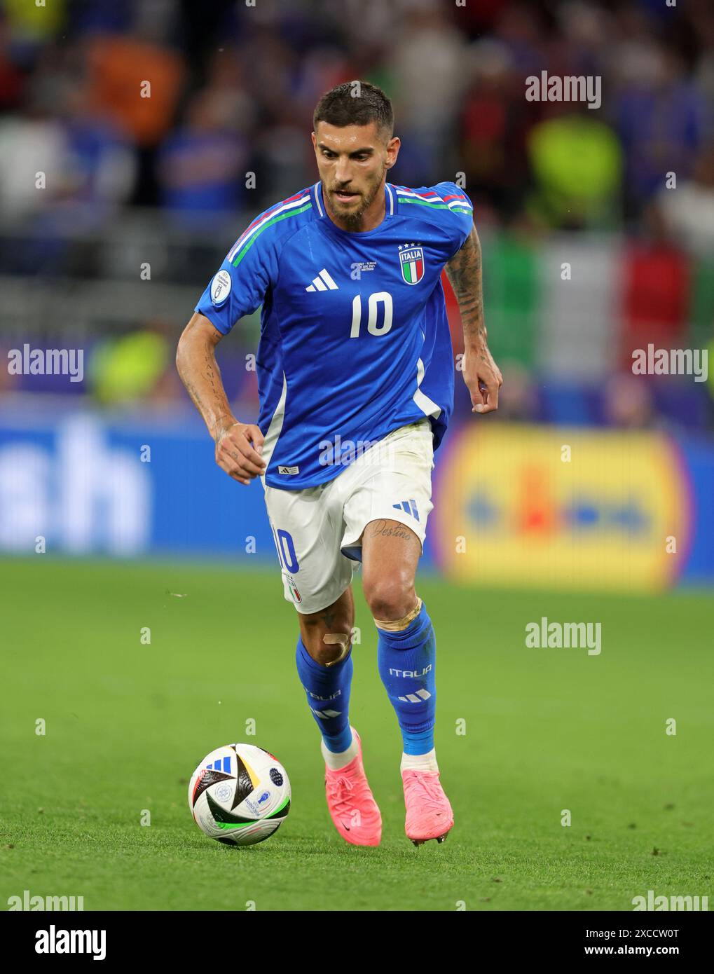 DORTMUND, GERMANY - JUNE 15: Lorenzo Pellegrini of Italy during the ...