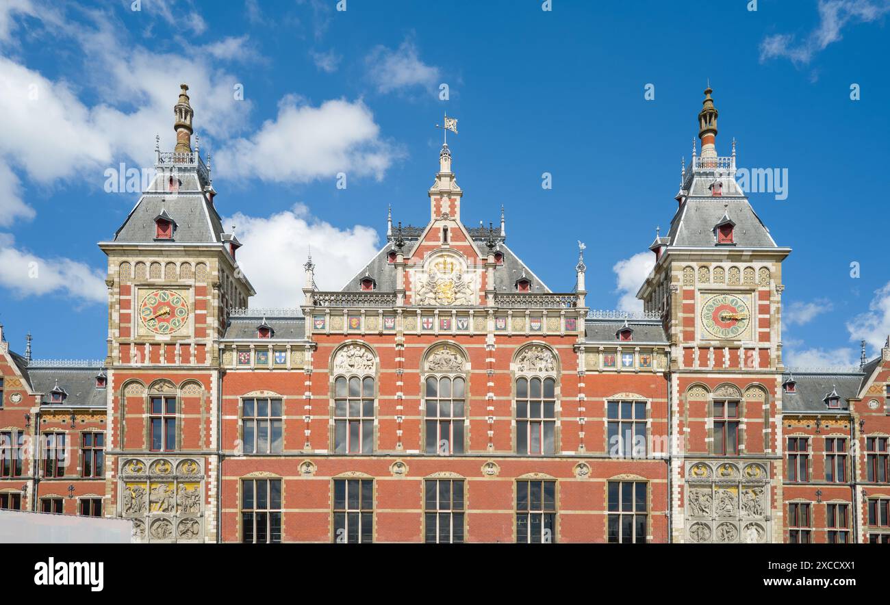 Amsterdam,Holland, the Cetral Station main facade Stock Photo - Alamy