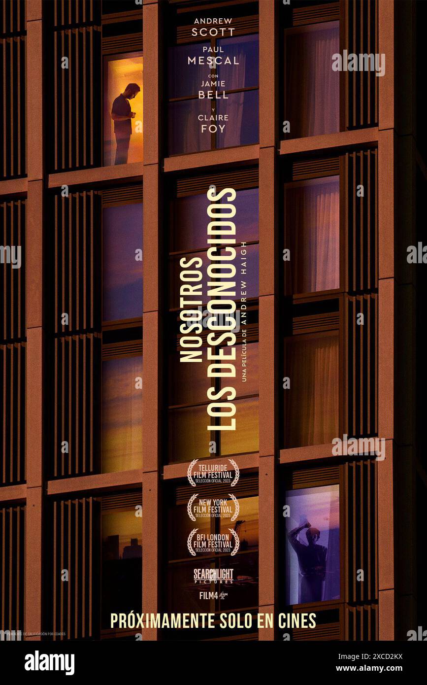 ALL OF US STRANGERS (2023), directed by ANDREW HAIGH. Credit: Blueprint ...