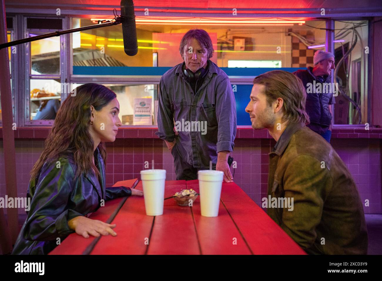 RICHARD LINKLATER, GLEN POWELL and ADRIA ARJONA in HIT MAN (2023 ...