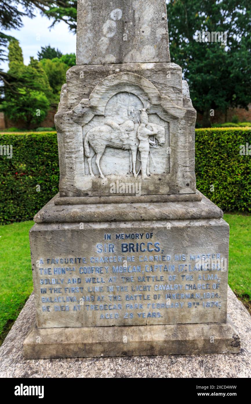 Memorial to Sir Briggs, a cavalry charger horse that saw action at the ...