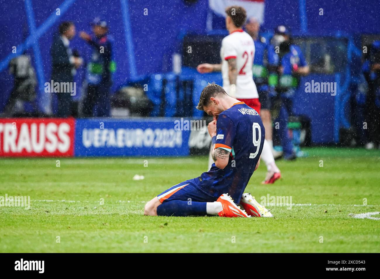 Wout Weghörst (Niederlande, #09) jubelt/Jubel nach Sieg/Spielende GER, Polen vs. Niederlande ...