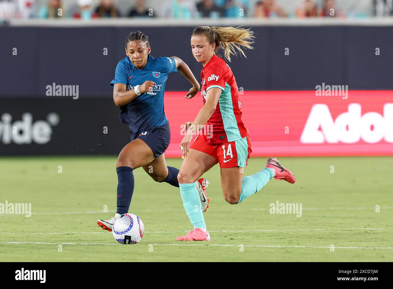 Kansas City, MO, USA. 14th June, 2024. Chicago Red Stars midfielder ...