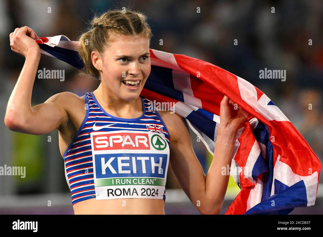 Megan Keith of Great Britain celebrates after competing in the 10000m ...