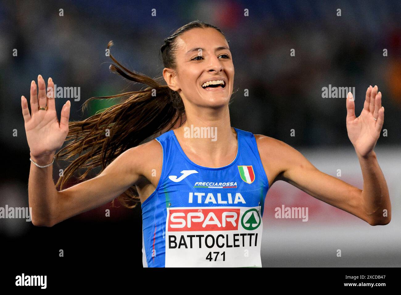 Nadia Battocletti of Italy celebrates as she competes in the 10000m ...