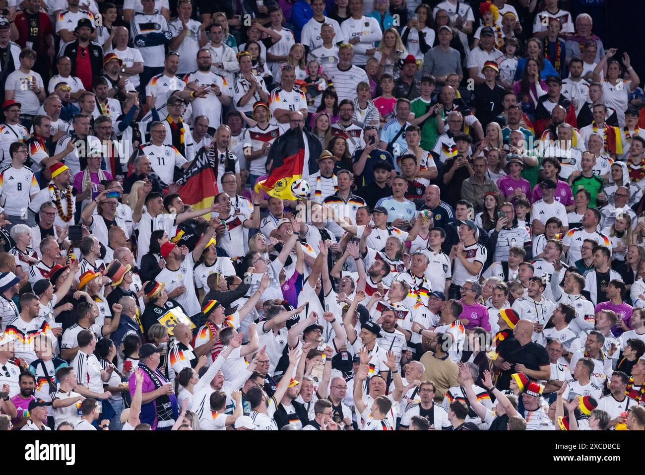 Muenchen, Allianz Arena, 19.09.2021: Spectators of germany have fun ...
