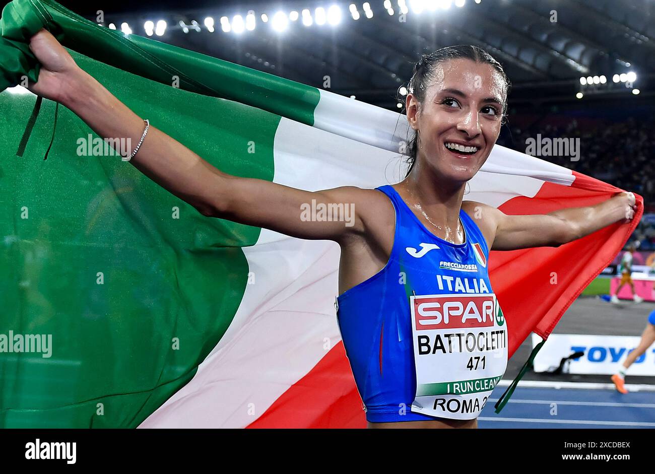 Nadia Battocletti of Italy celebrates after competing in the 10000m ...