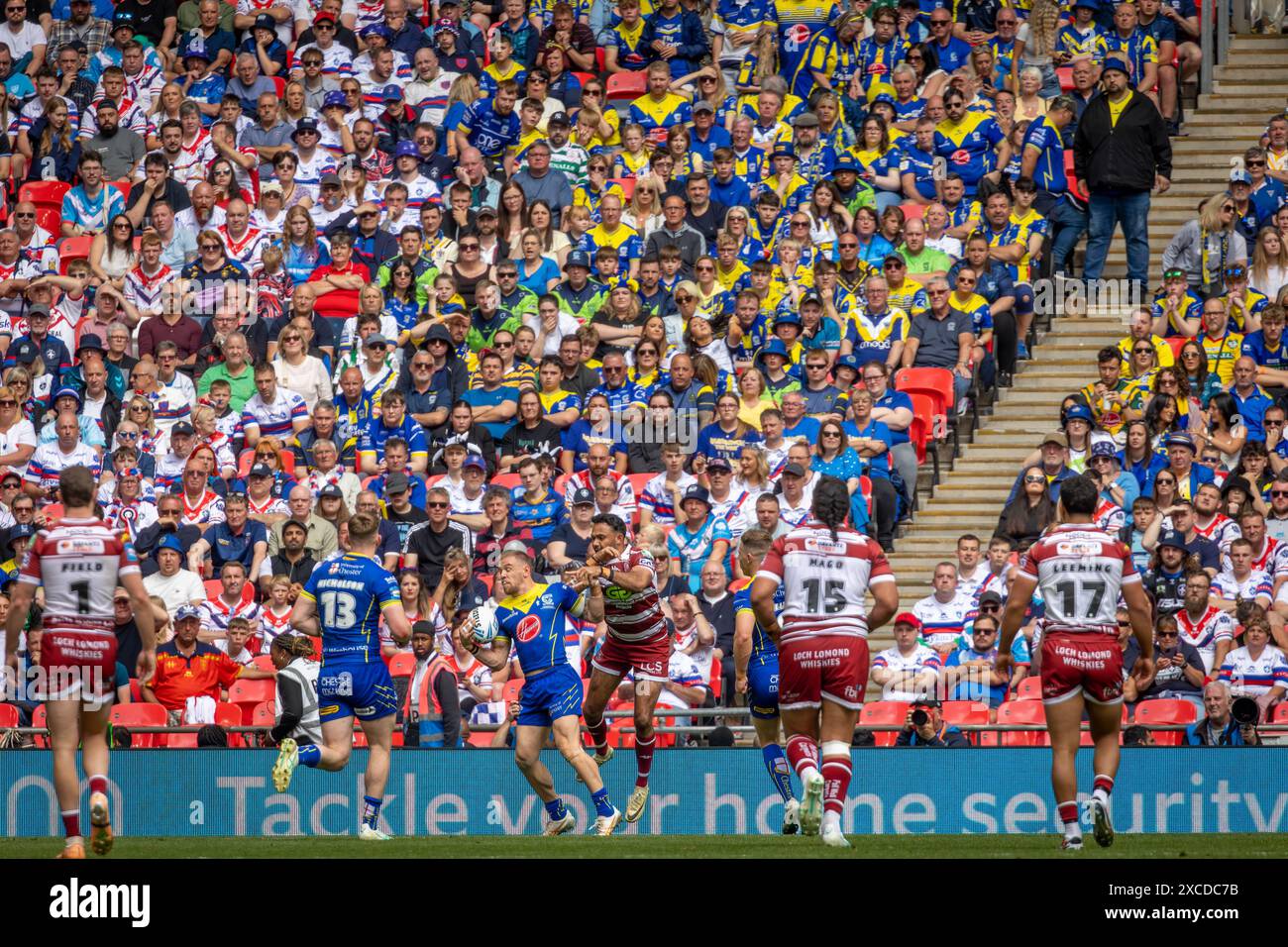 The 2024 Betfred Challenge Cup Final. Matt Dufty catches a high ball ...