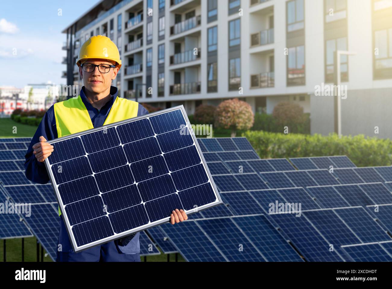 Solar power maintenance hi-res stock photography and images - Alamy