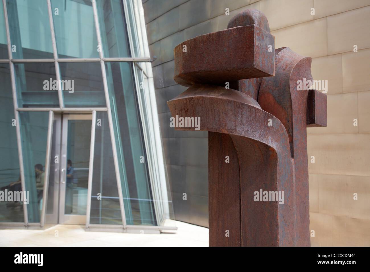 Eduardo chillida sculpture guggenheim museum hi-res stock photography ...