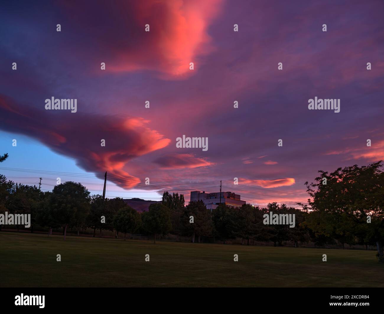 WA25397-00...WASHINGTON - Colorful sunrise after a night spent at ...